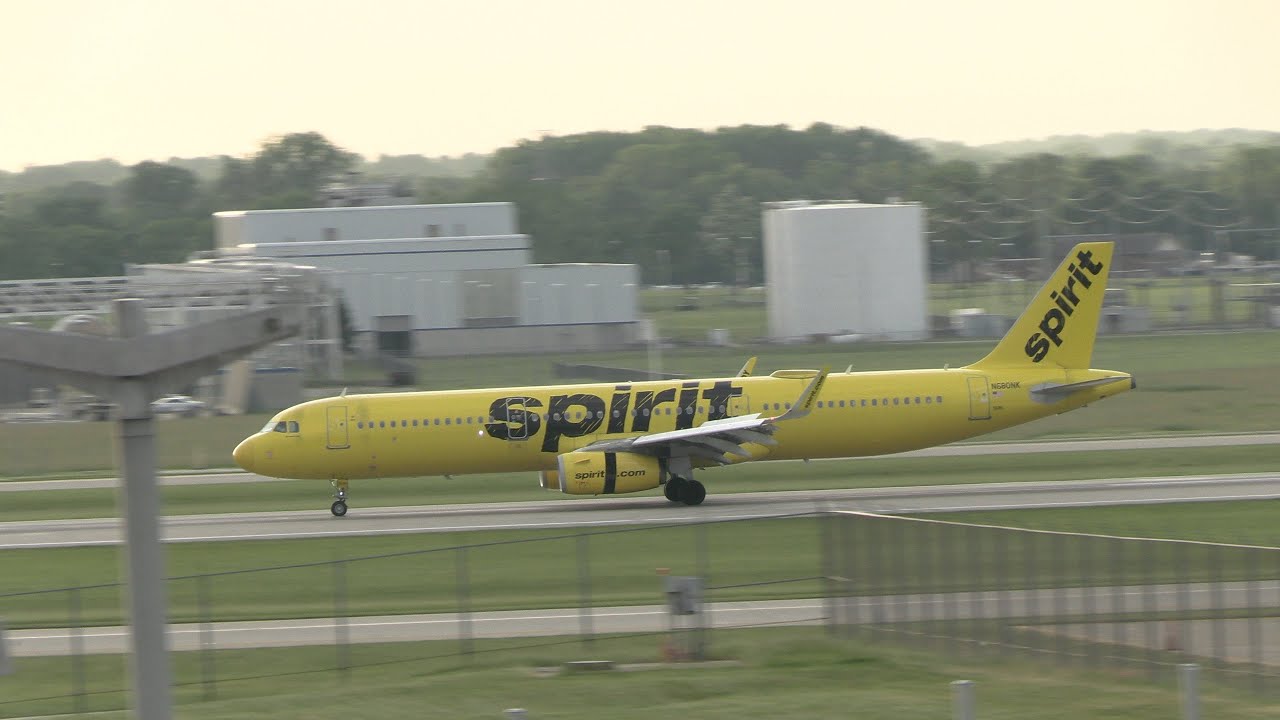 PLANE SPOTTING @ INDIANAPOLIS INTERNATIONAL (IND) JUNE 8, 2023 - YouTube