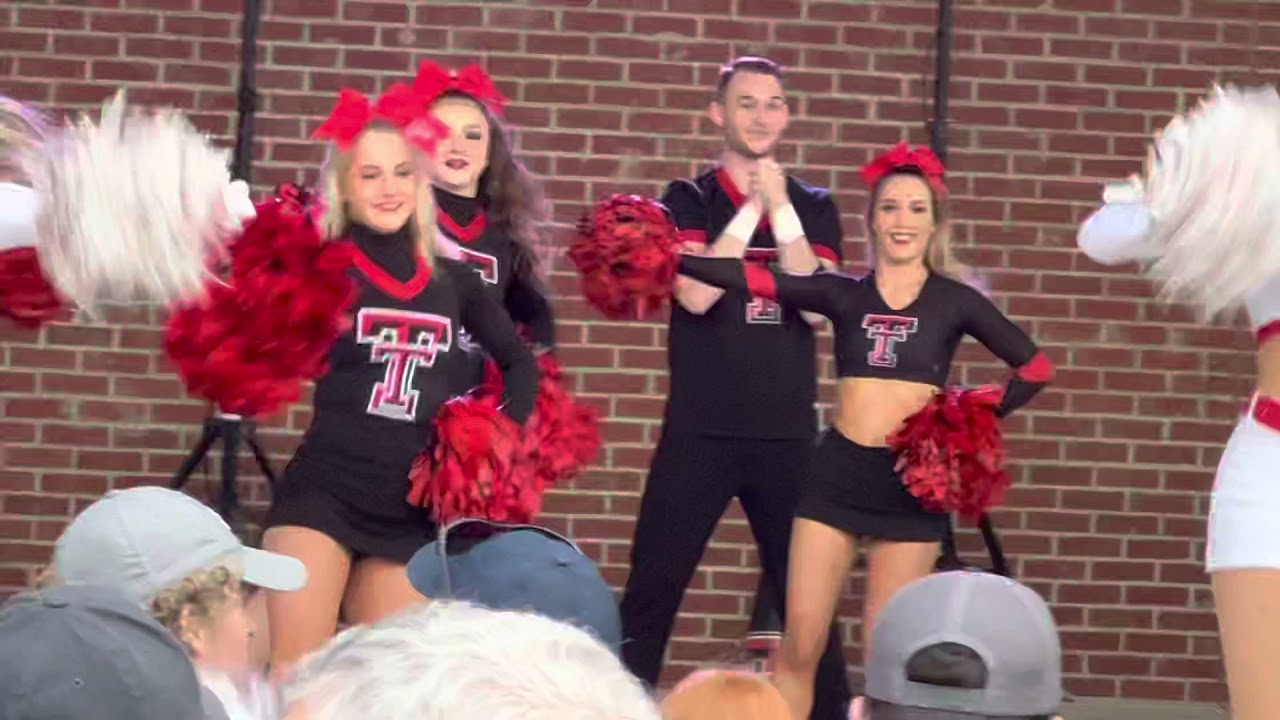 Texas Tech Band and Cheerleaders - YouTube