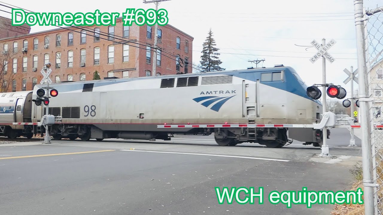 Railroad Crossing on Front St in Exeter, NH - YouTube