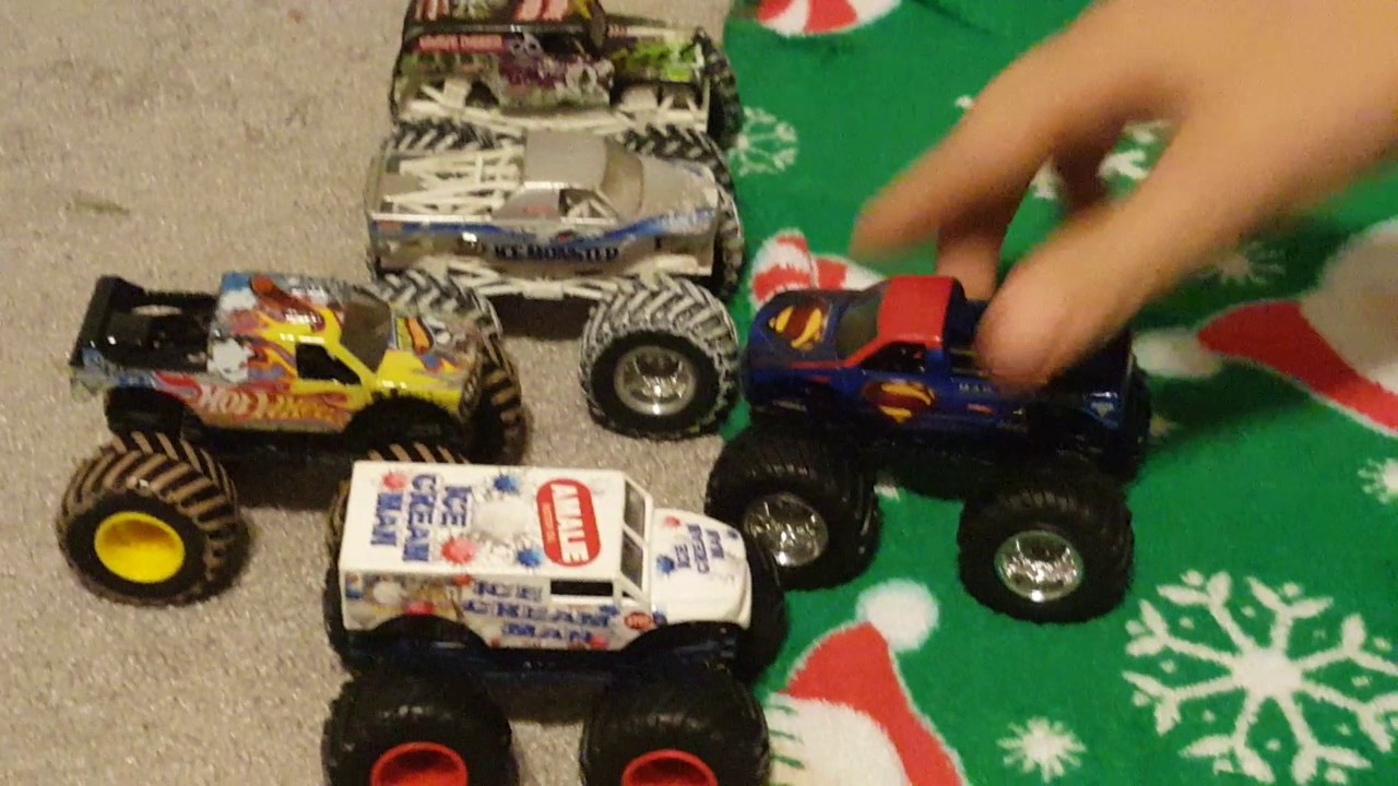 MONSTER JAM CHRISTMAS TOUR WITH DEER SLAYER - YouTube