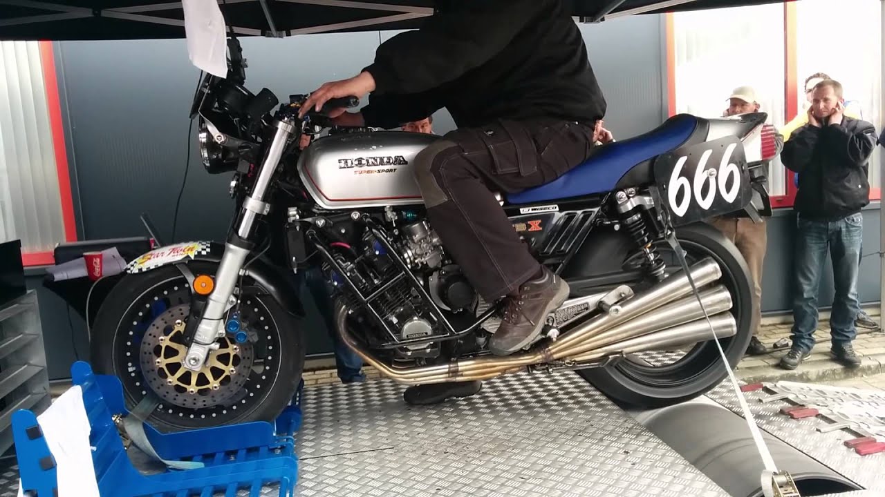 Honda CBX 1000 on the dyno open pipes - YouTube