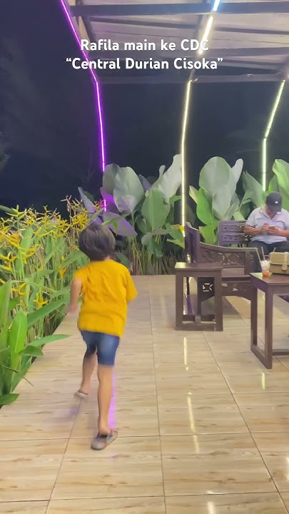 Rafila pergi ke Centra Durian Cisoka Tangerang - YouTube