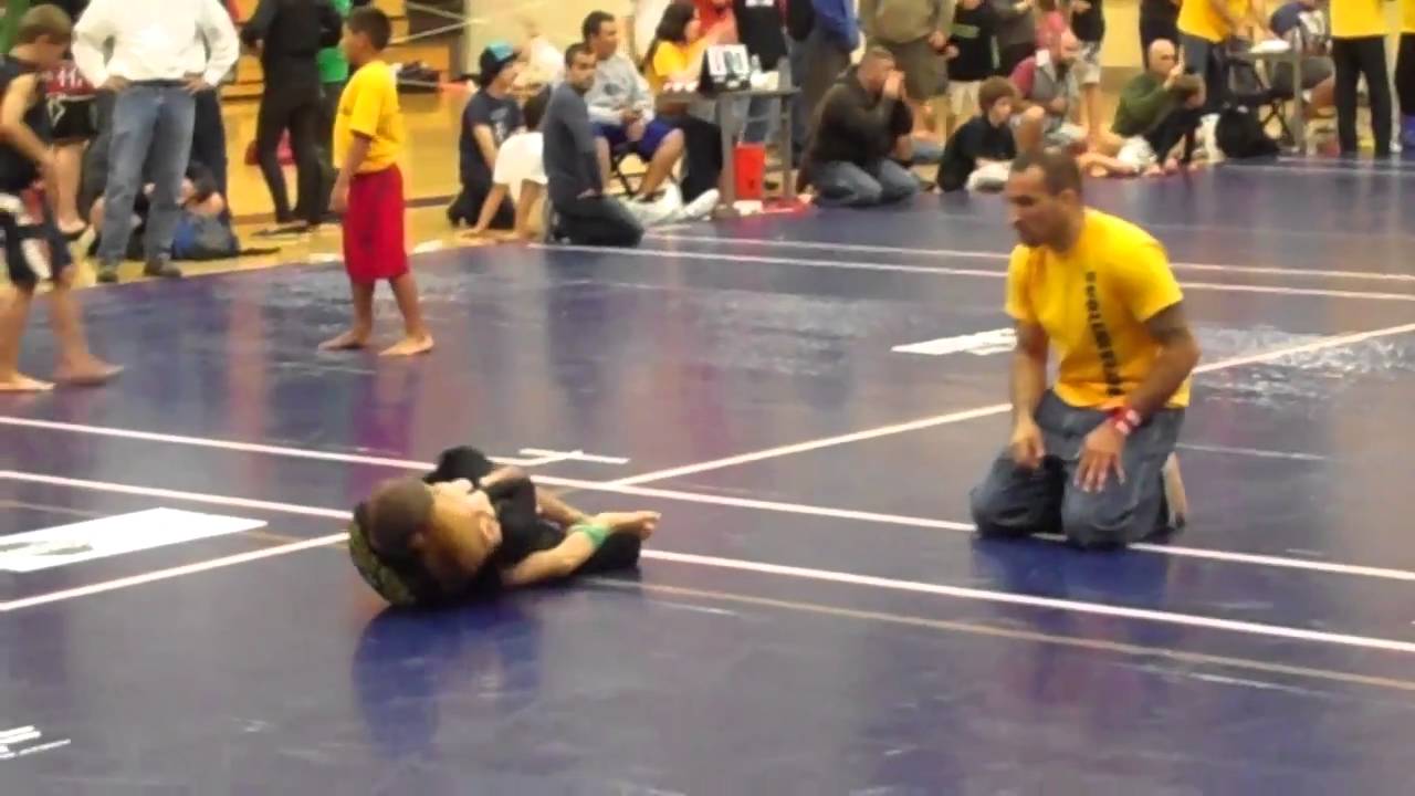 Dominic Batara vs Joe Davison - Oregon Open 2010 Youth No-Gi Advanced ...