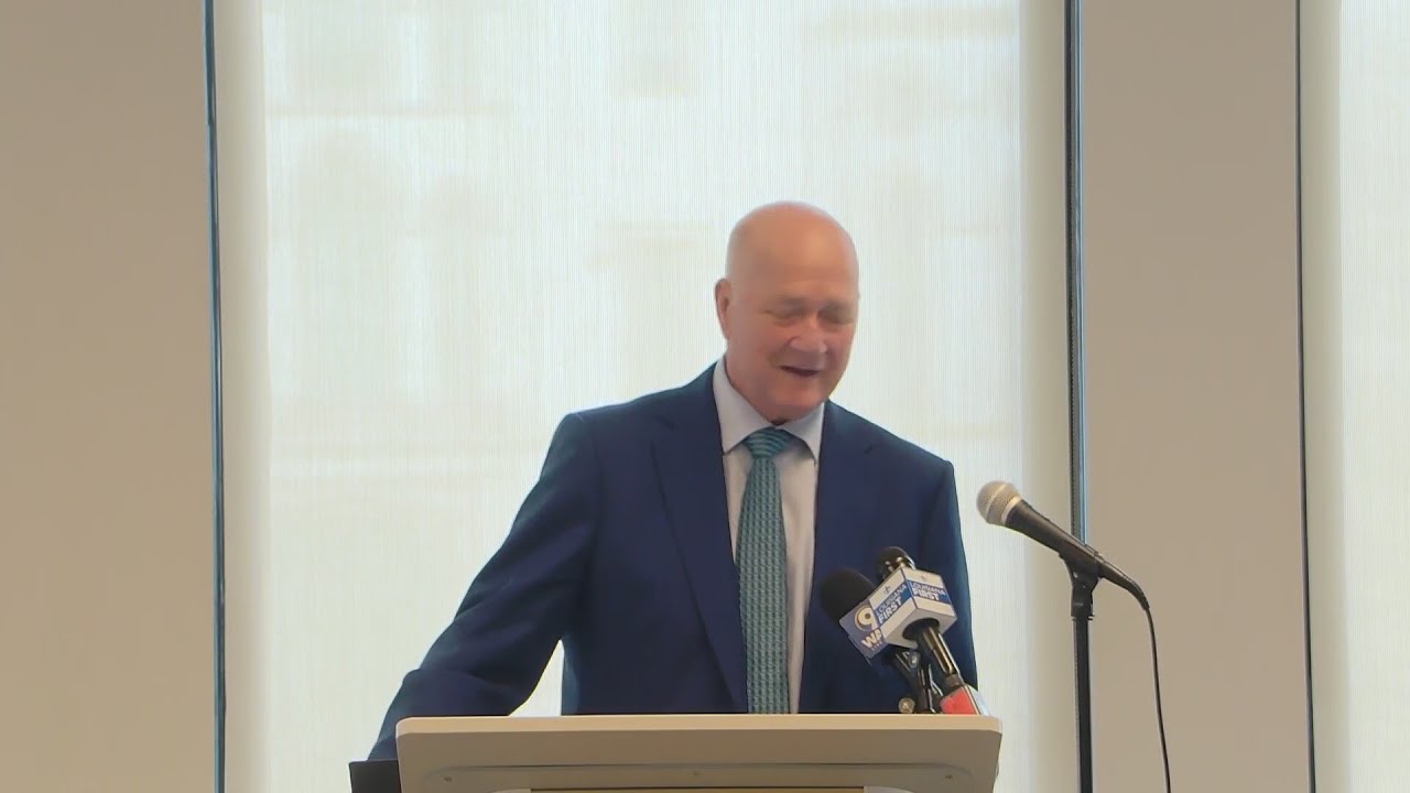 Mayor-President Sid Edwards speaks at news conference about Plan Baton ...