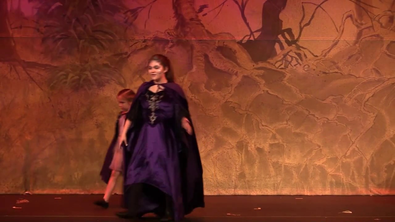 Ruby Harris as the Dragon in "SHREK - THE MUSICAL" - YouTube