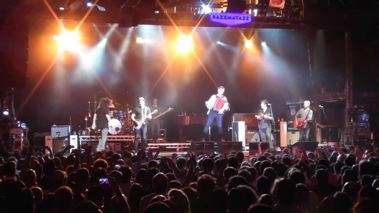 Counting Crows - Omaha @ Barcelona - YouTube