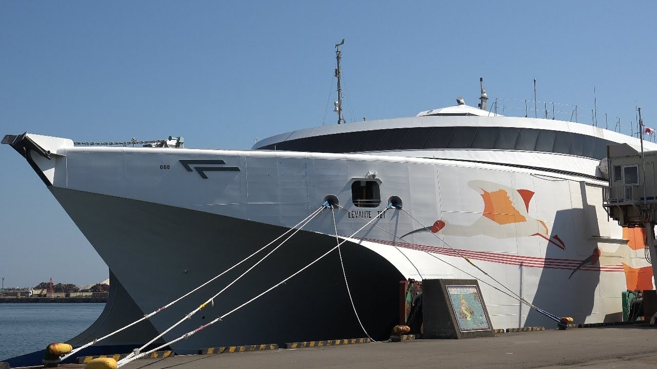 佐渡汽船 直江津港に停泊中の「あかね」改め「LEVANTE JET」を撮ってみた【4K撮影】 - YouTube