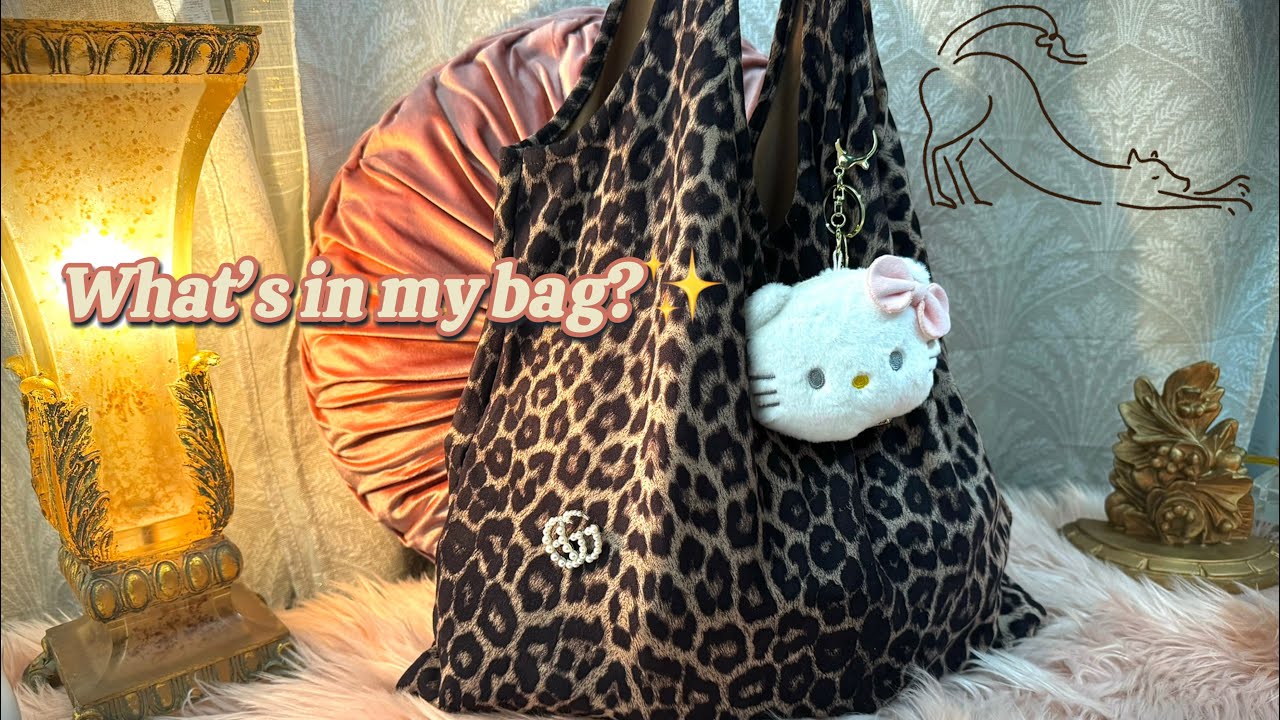 What’s in my leopard slouchy tote bag👜😍 - YouTube