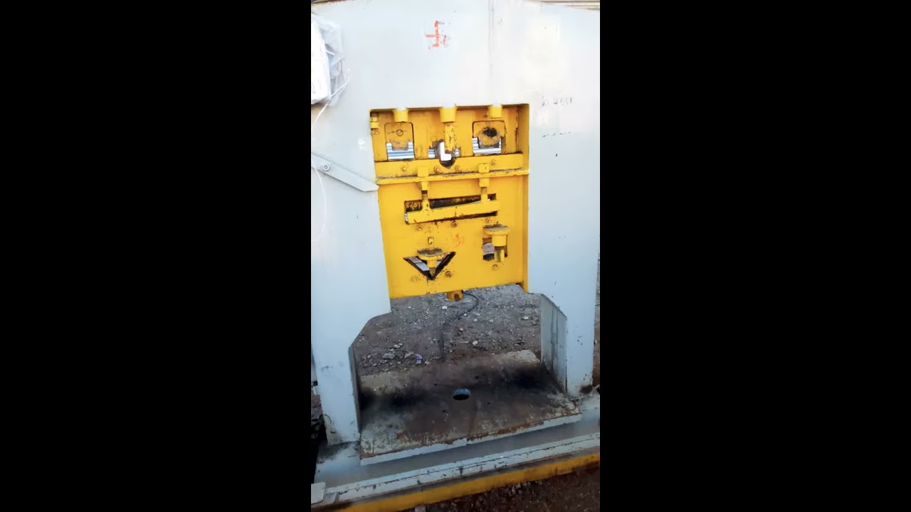 Press machine || Big Belding use machine || Loha katting 2020 - YouTube