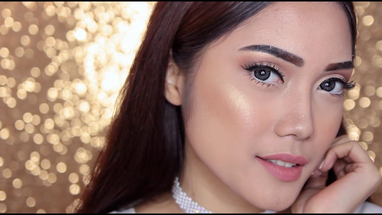 Glowy & Dewy Makeup Tutorial | Claudia Setyohadi - YouTube
