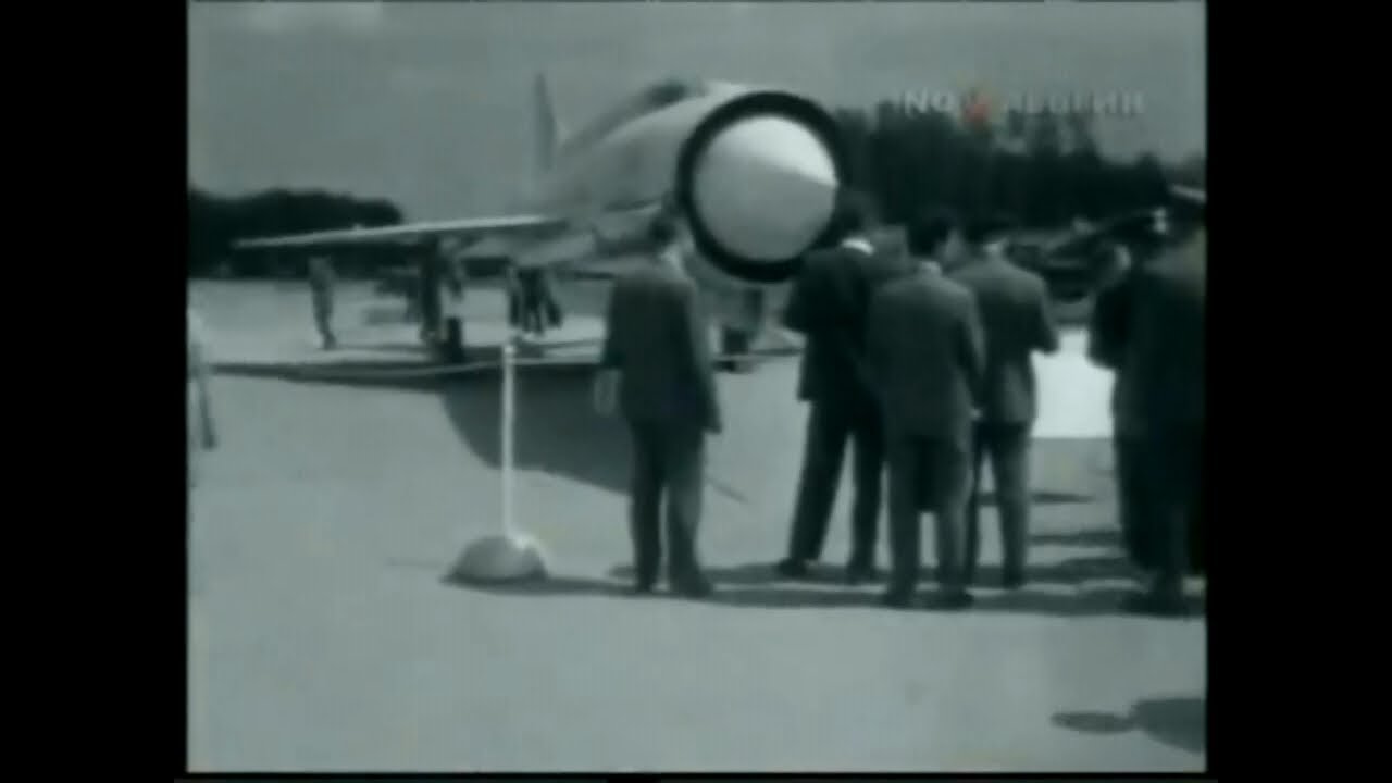 Экспериментальные перехватчики Е-150/152 (ОКБ Микояна, Гуревича) - YouTube
