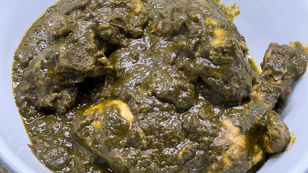 Spinach chicken/saag chicken(Eid special) - YouTube