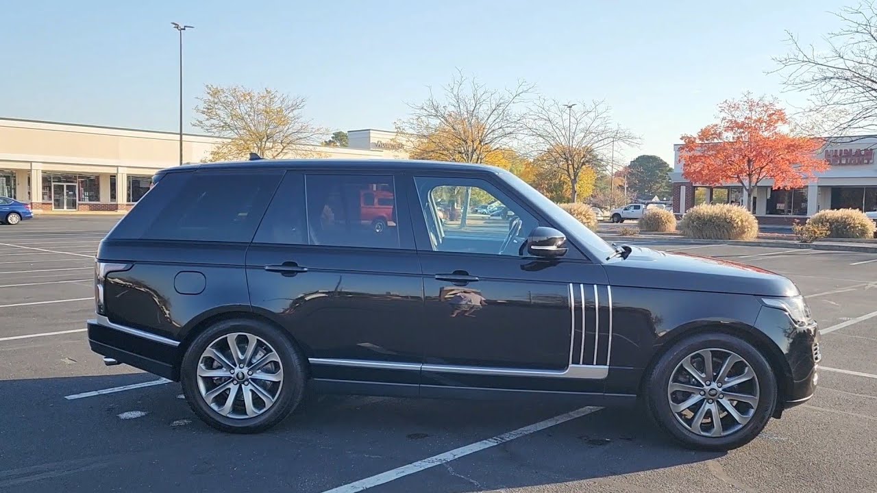 Range Rover Vogue L405 in Santorini Black - YouTube