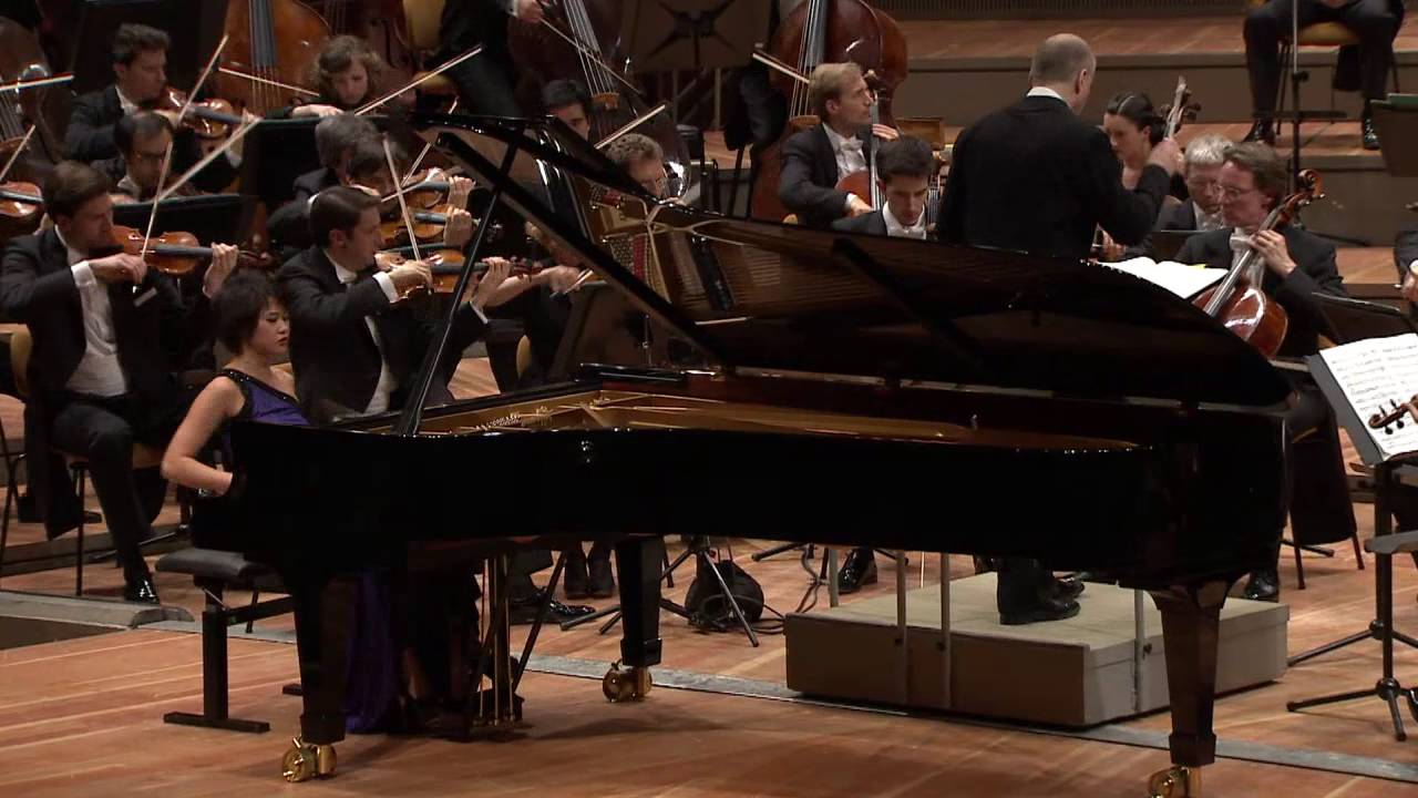 Yuja Wang.Yuja debuts with the Berliner Philharmoniker. 16-05-2016 ...