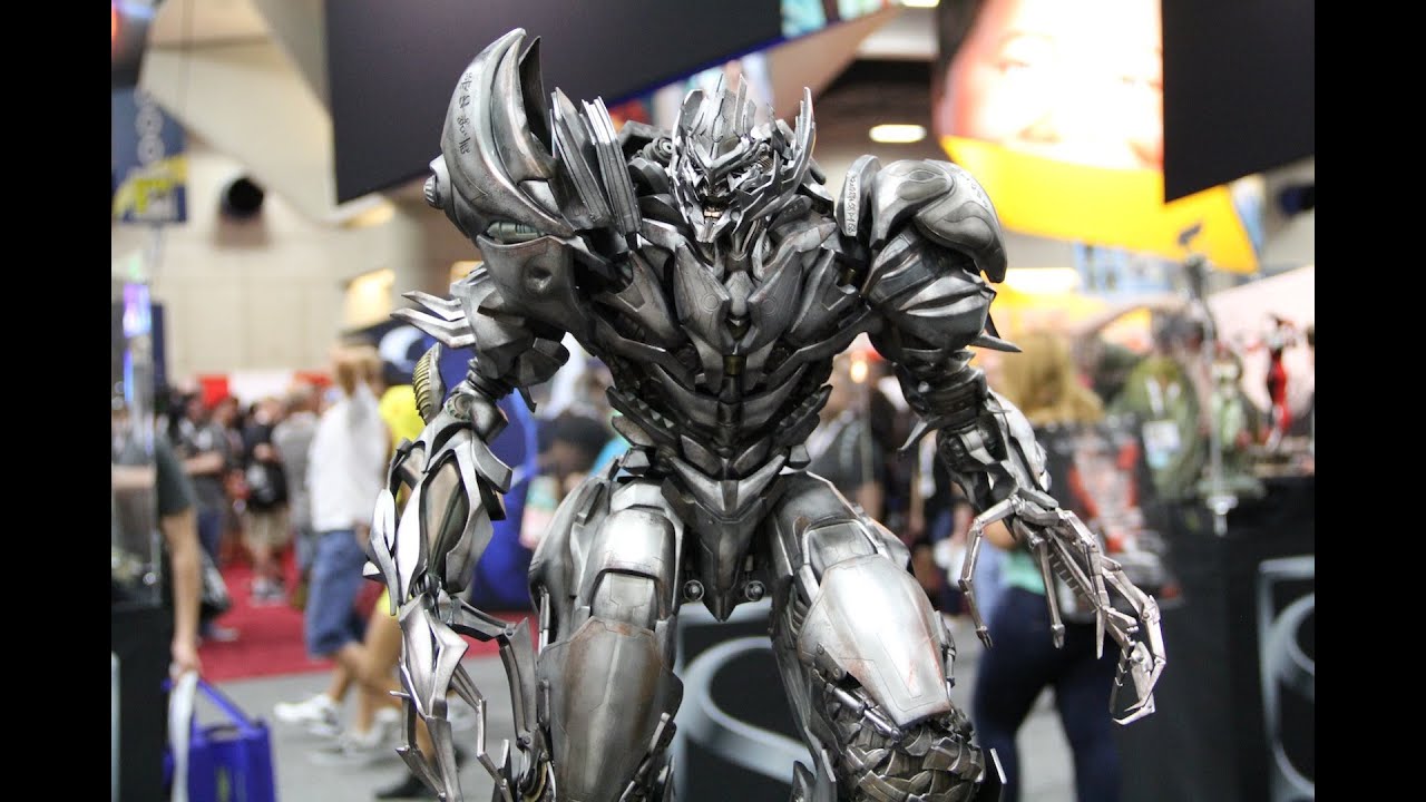 Megatron Statue Sideshow San Diego Comic Con 2013 - YouTube