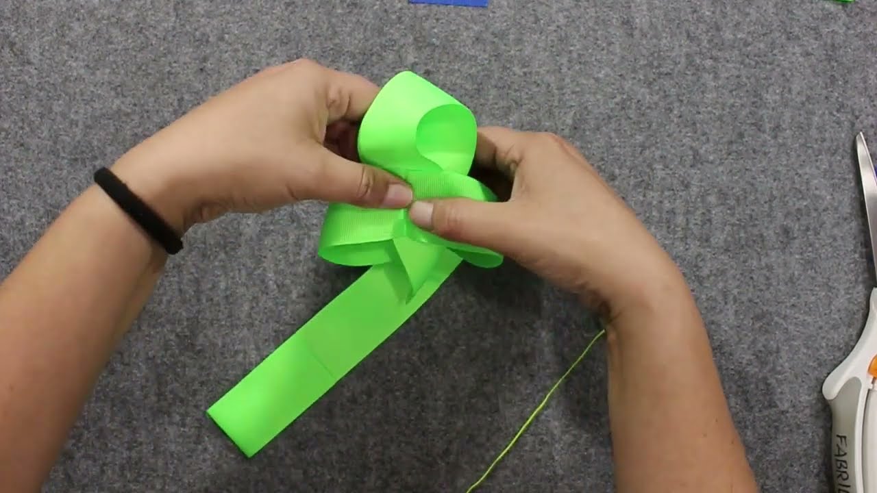 Double Twisted Boutique Hair Bow with Knot Center - YouTube