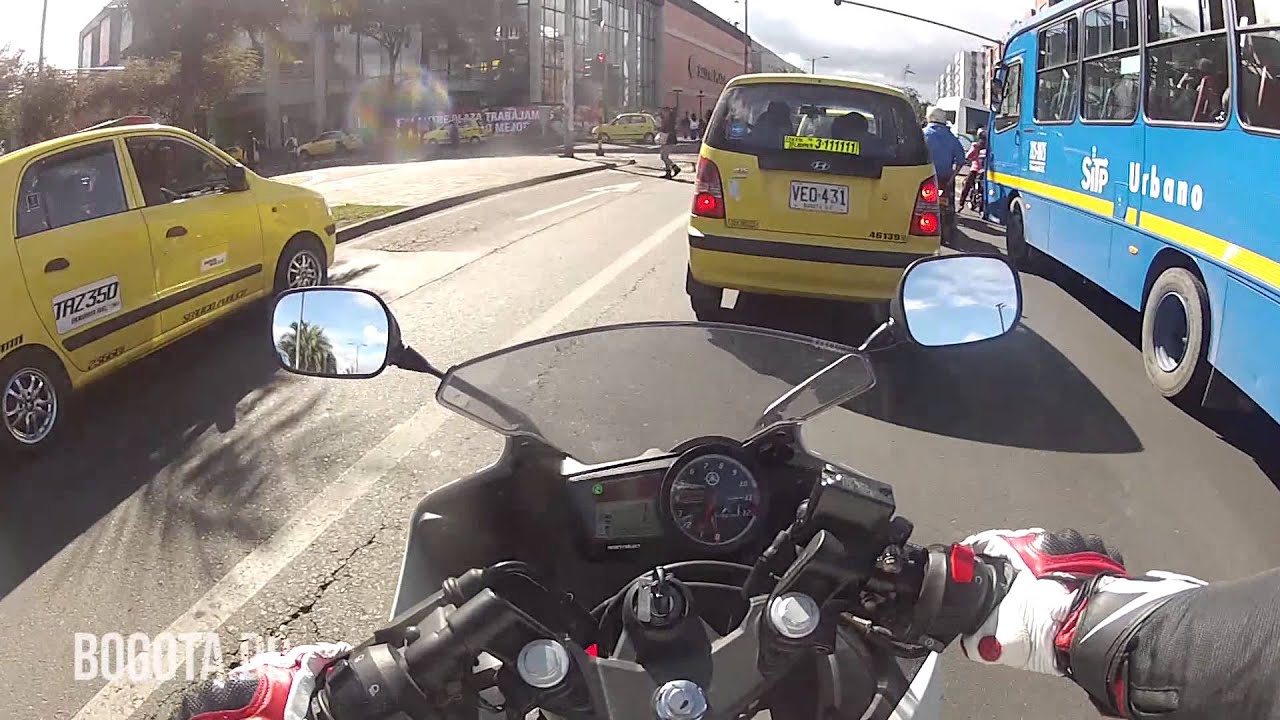 Yamaha r15 (Bogota-Colombia) Calima-Fontibon-sonido de motor - YouTube