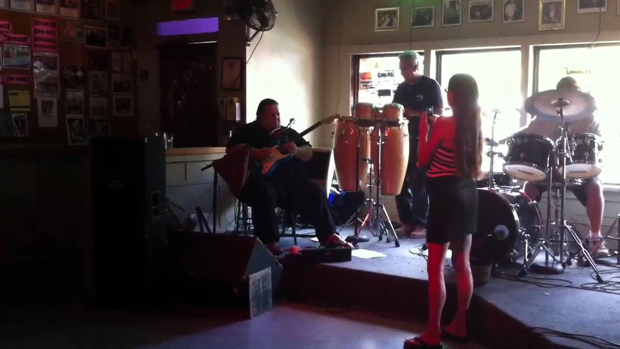 Mumbo Jumbo band - YouTube