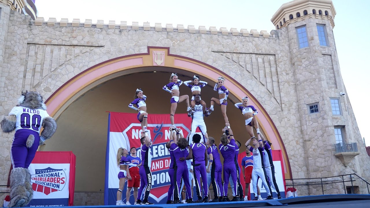WEBER STATE CHEER - GRAND CHAMPIONS - LARGE ROUTINE - YouTube