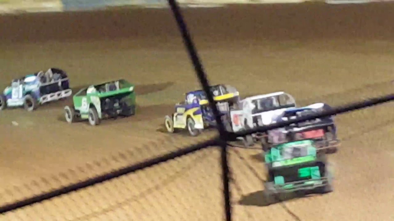 Tyler county Speedway Mod Lite Feature August 12th 2017 - YouTube