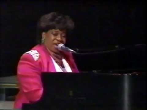 Danniebell Hall - Ordinary People - YouTube