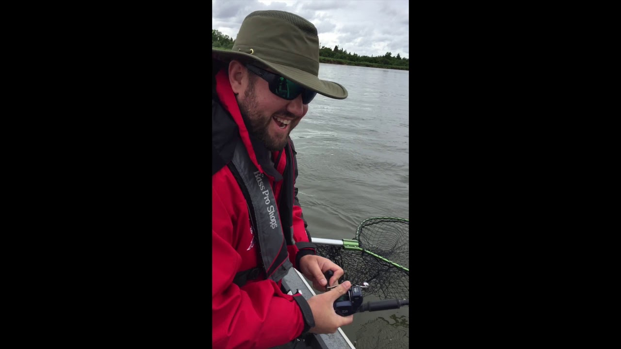 Nushagak River Adventures Lodge 40-Inch Club - YouTube