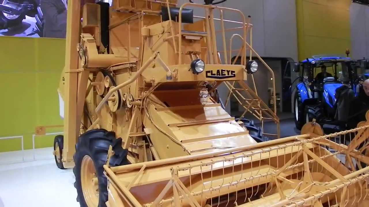 Prima combina agricola autopropulsata din lume - CLAEYS - YouTube