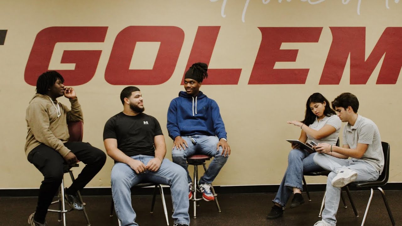 Varsity Football | BGSH Swamp Spotlight - YouTube