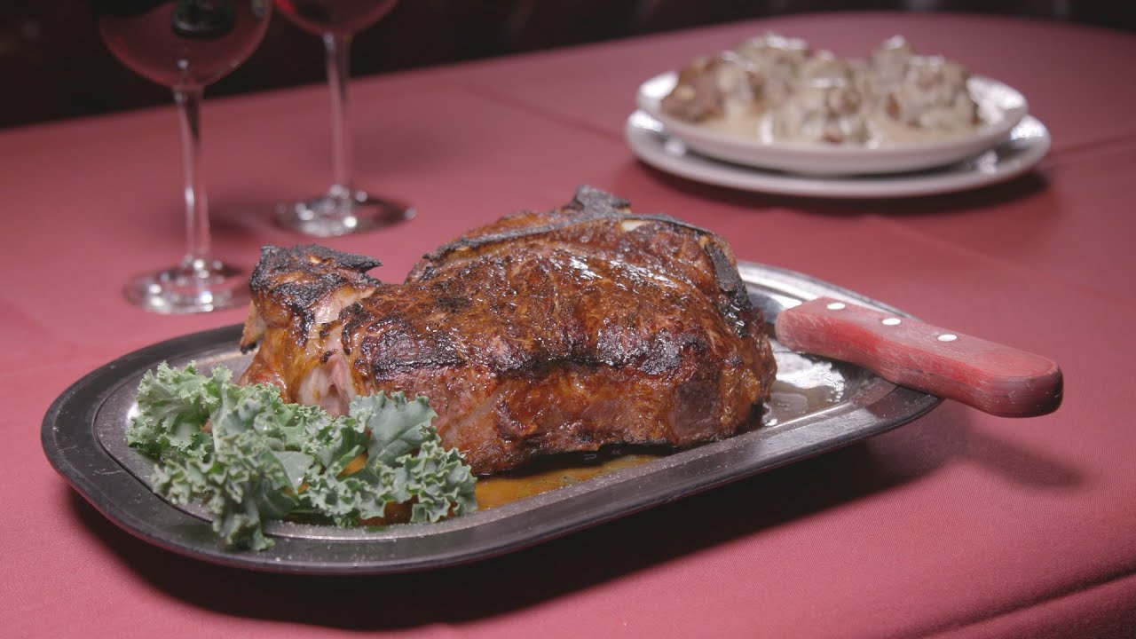 Chicago's Best Off the Bone: Jack Gibbons Gardens - YouTube