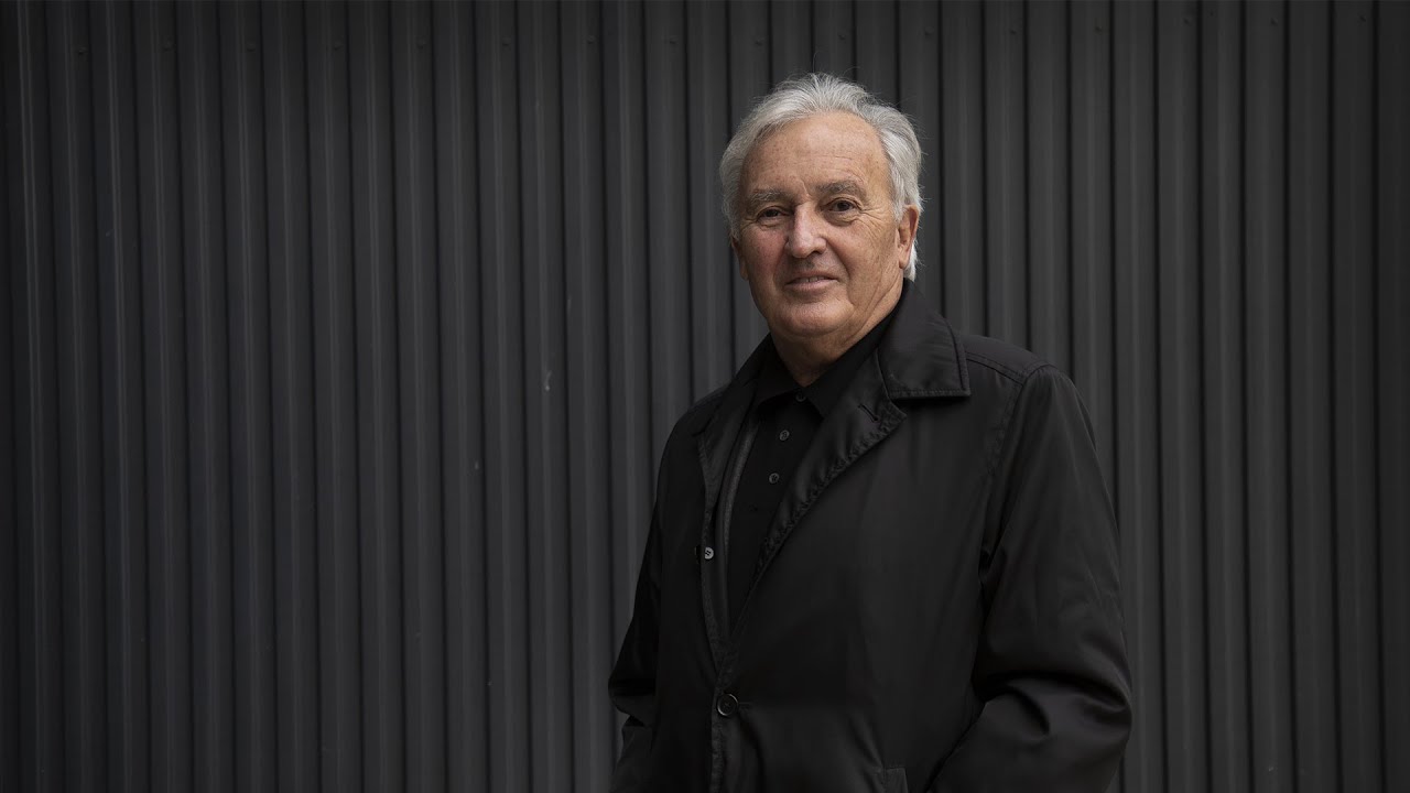 Entrevista d'Antoni Bassas a Felip Massot - YouTube