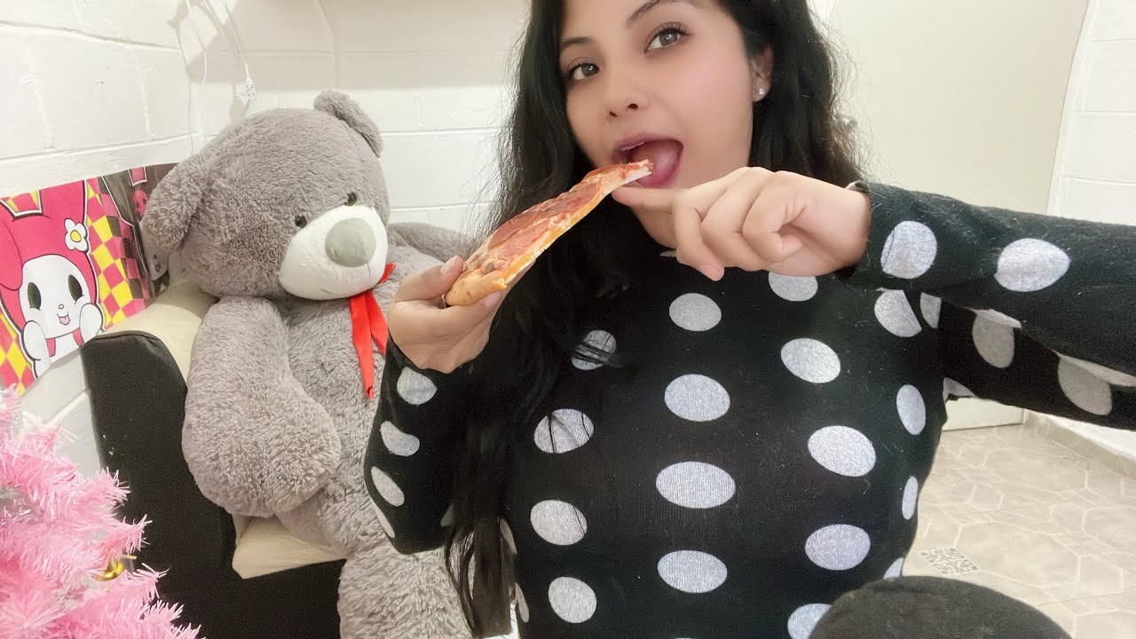 ASMR😋- comiendo pizza 🍕 - YouTube