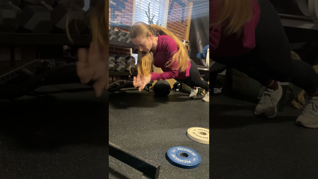 Clapping Push Ups #pushupvariations - YouTube