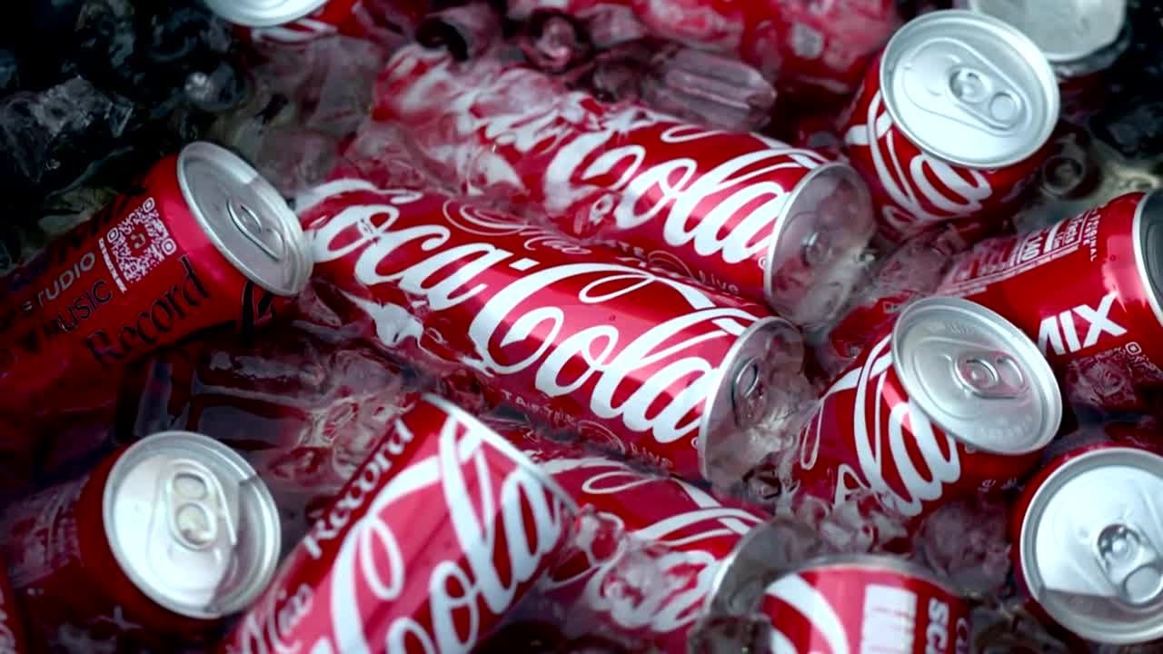 What to know about soda sweeteners as sugar returns to American Coke ...