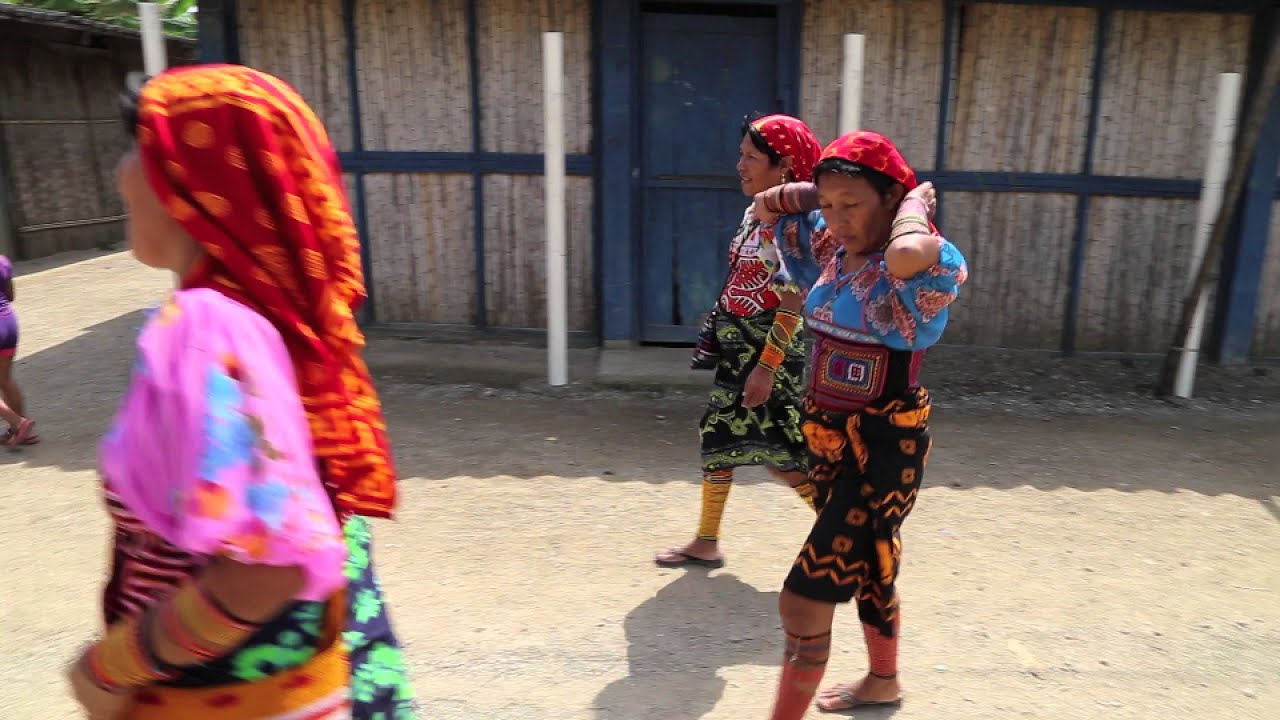 Indígenas de América Latina, más reconocidos, aún marginados - YouTube