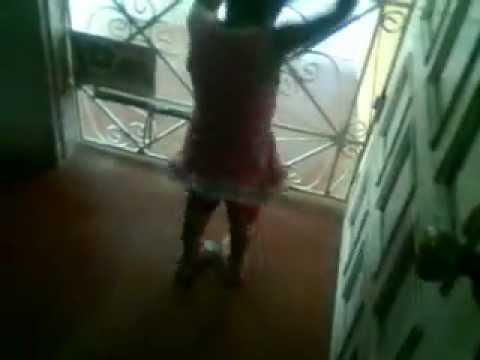 emily cassiani alfaro bailando - YouTube
