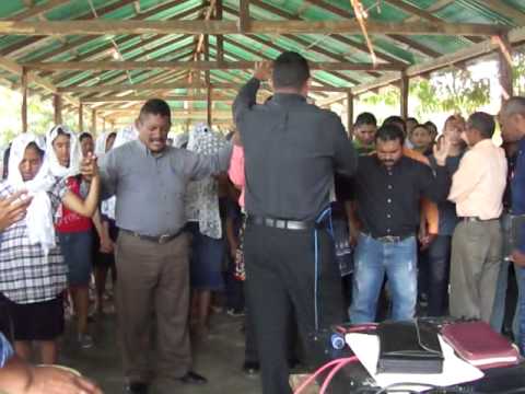 josue chacon en la macanilla - YouTube