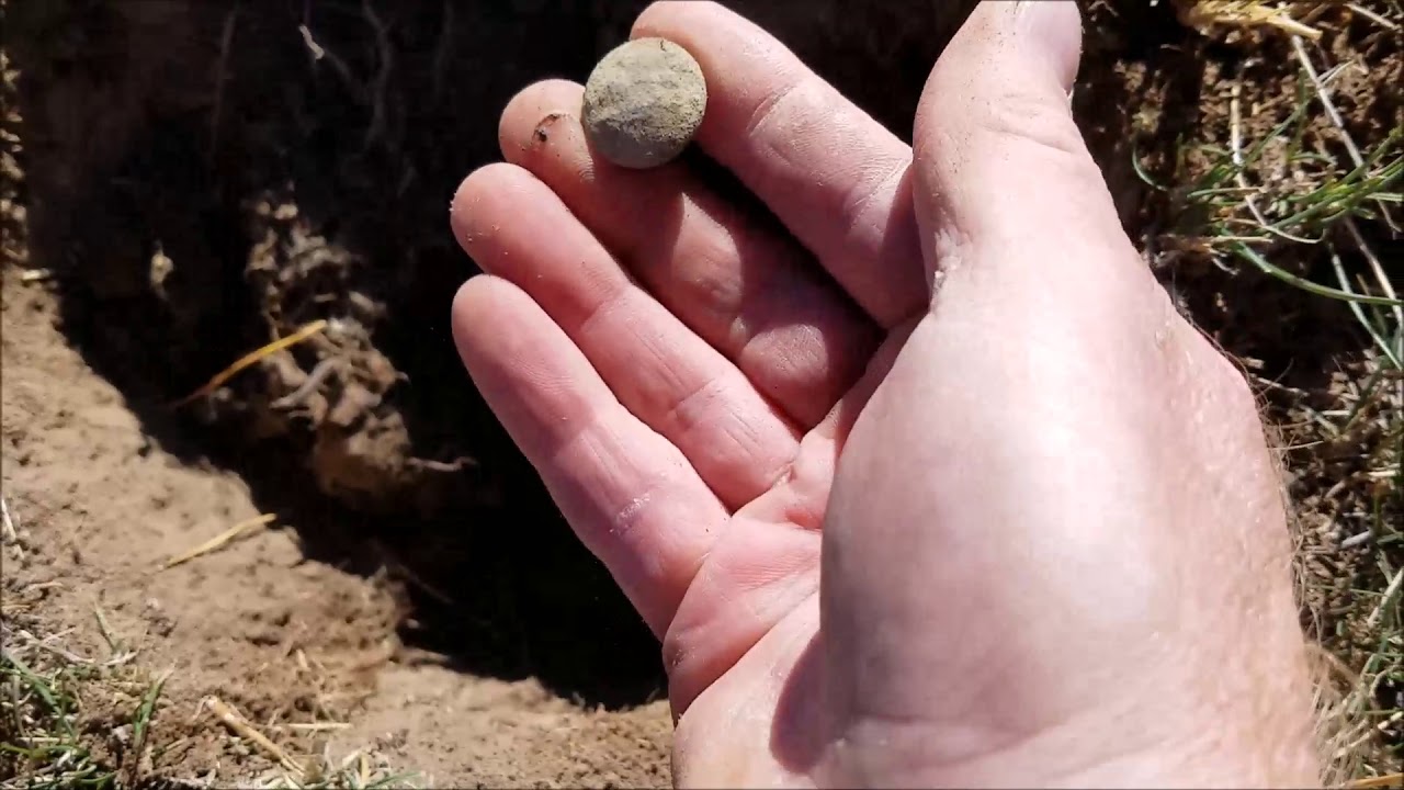 Digging deep pre Civil War relics with the Minelab GPX - YouTube