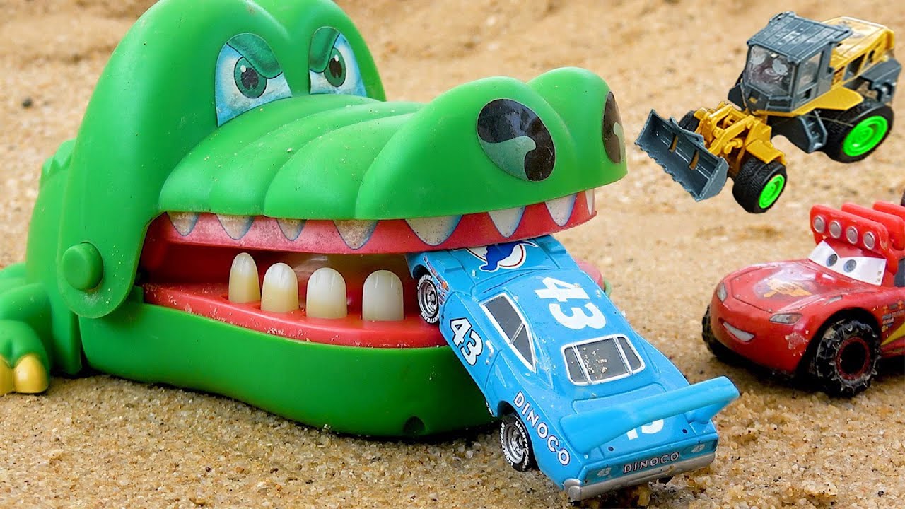 Rescue cars from toy crocodiles with police cars - Toy for kids | CaCa ...