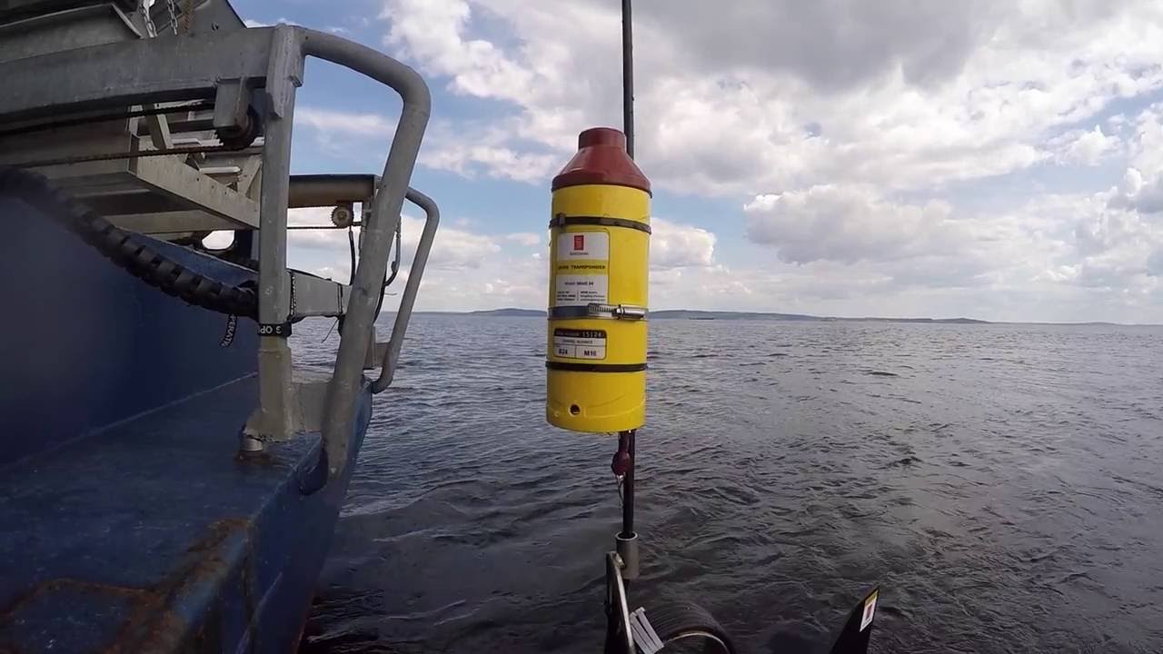 Towfish tracking - YouTube