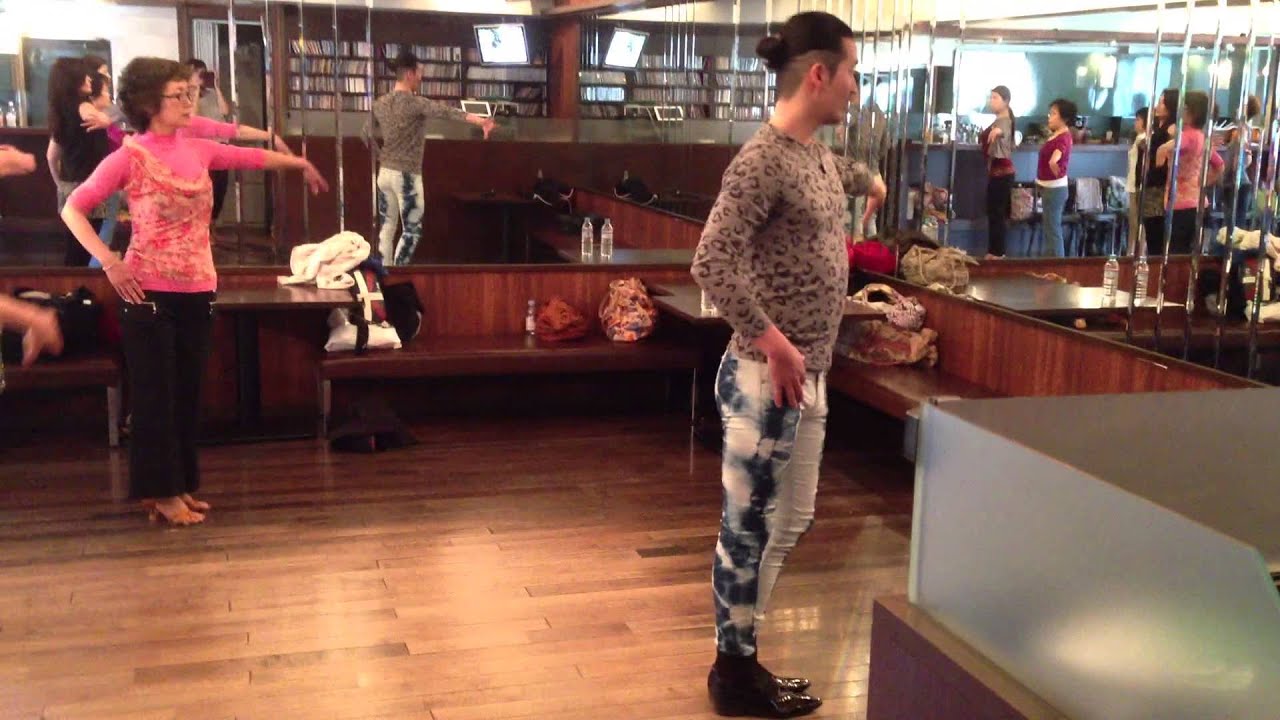 The Dancer's Salsa Basic Movement Class 'How to move your body" in ...