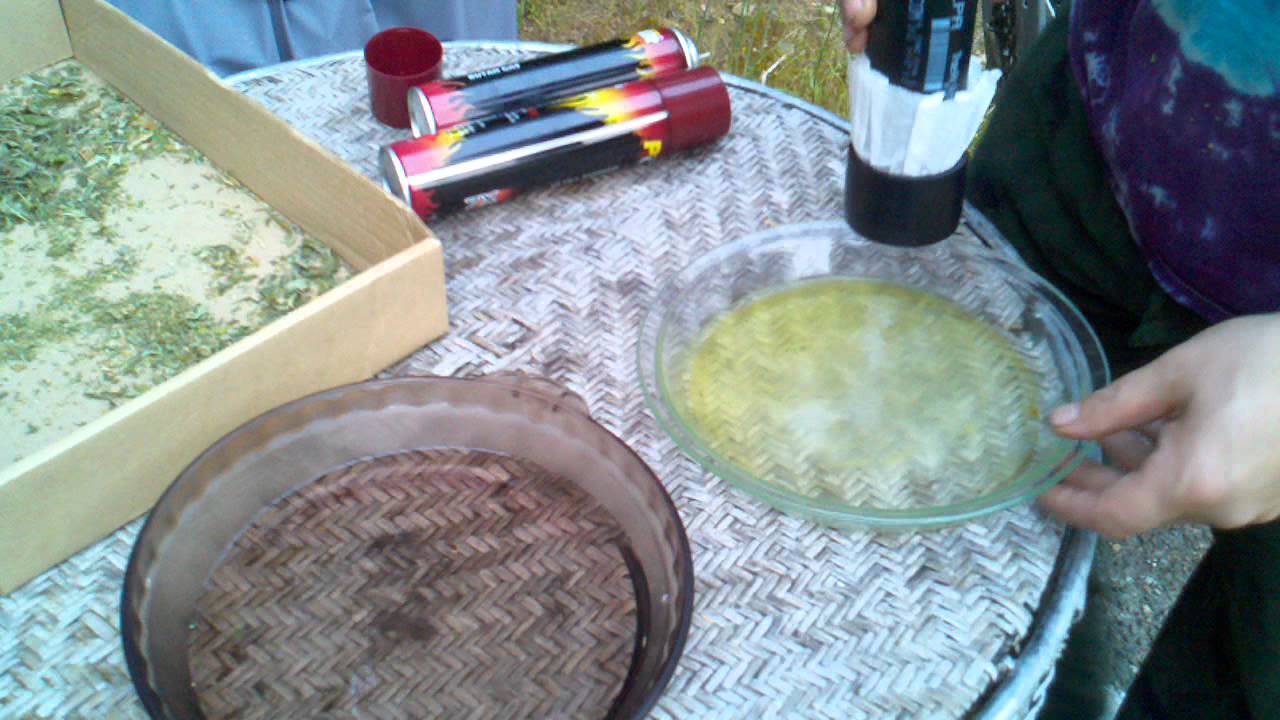 Making hash oil - YouTube