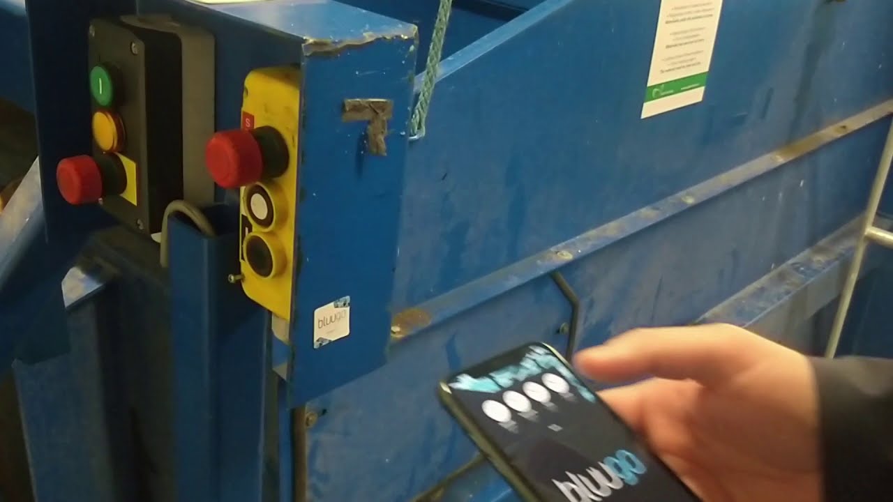 Tracking Cloud™ feature: NFC - YouTube