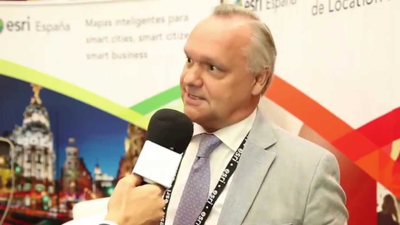 Entrevista a Ignacio Durán Boó en la Conferencia Esri España 2014 - YouTube