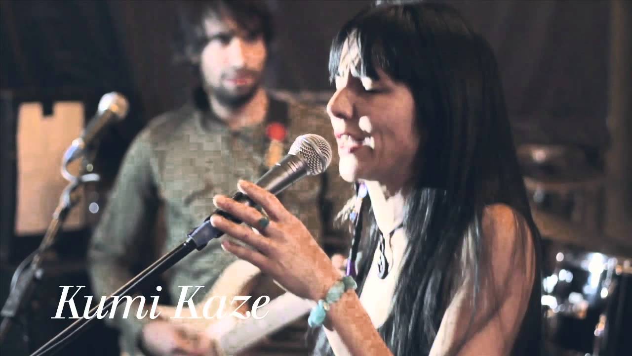 Izzy Lawrence presents Apocalypstick June 2011 - YouTube