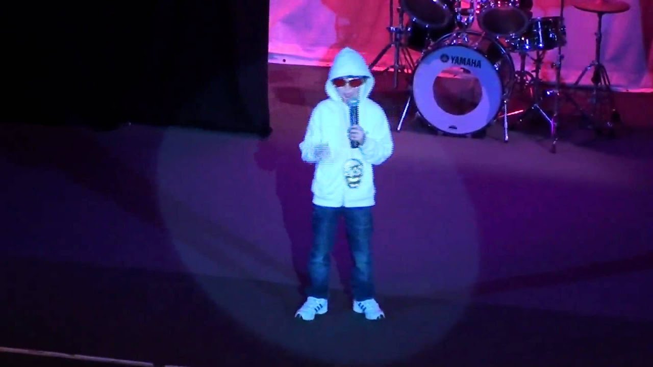 9 year old Liam rapping Eminem at Talent Show - YouTube