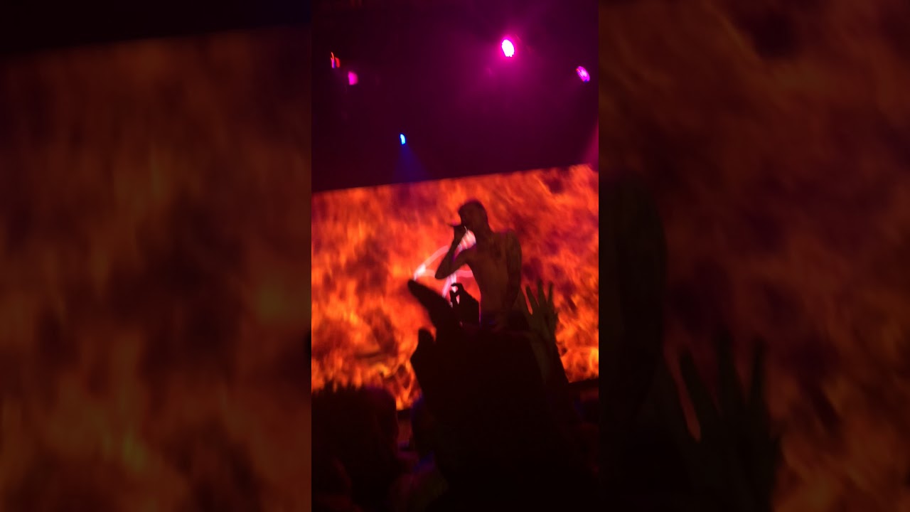 Lil Peep live in London performing Girls - YouTube