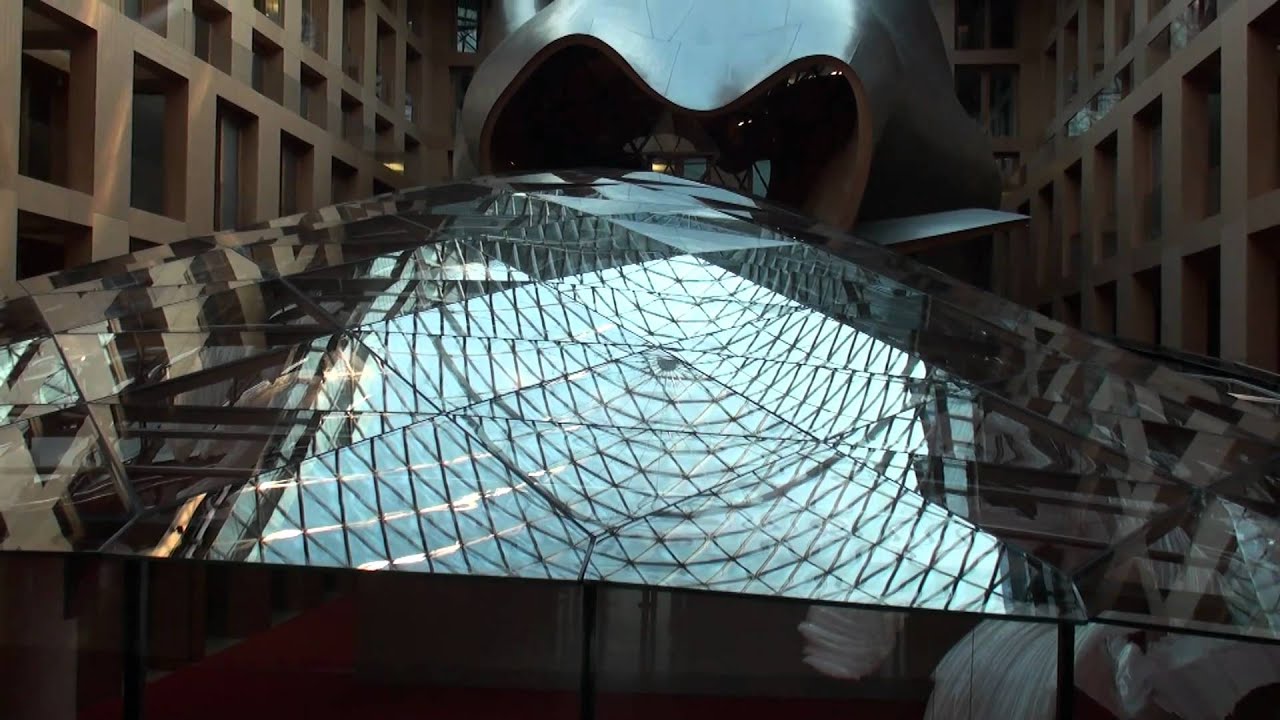 DZ Bank by Frank O. Gehry - YouTube