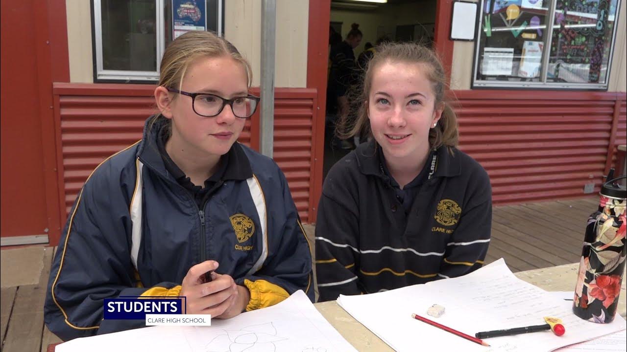 What's it like to start year 7 in high school? - YouTube