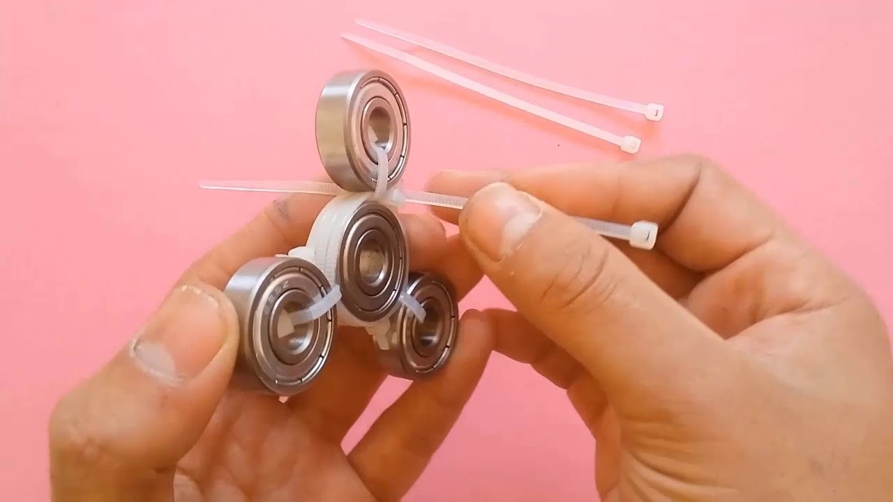 How To Make A Spinner / Awesome With Bearings - YouTube