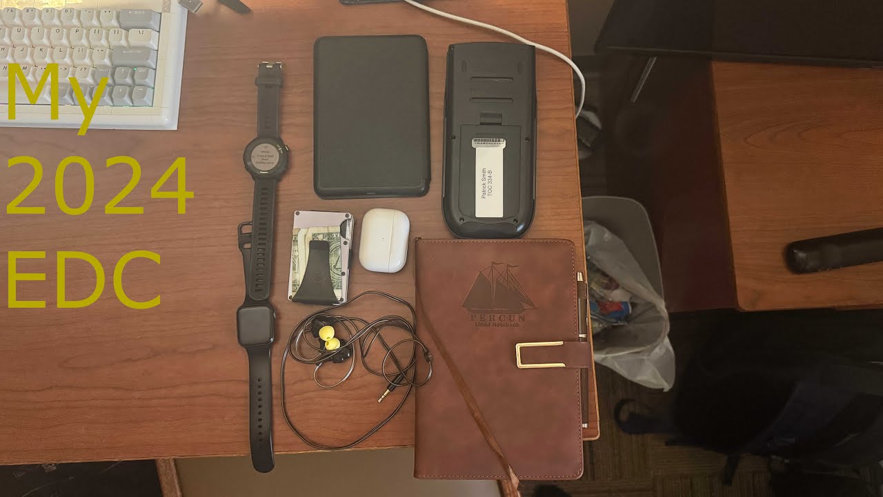 my everyday carry as a junior comp sci student - YouTube
